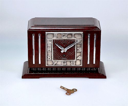 JAZ French Art Deco bakelite & chrome power reserve mantel clock from ...
